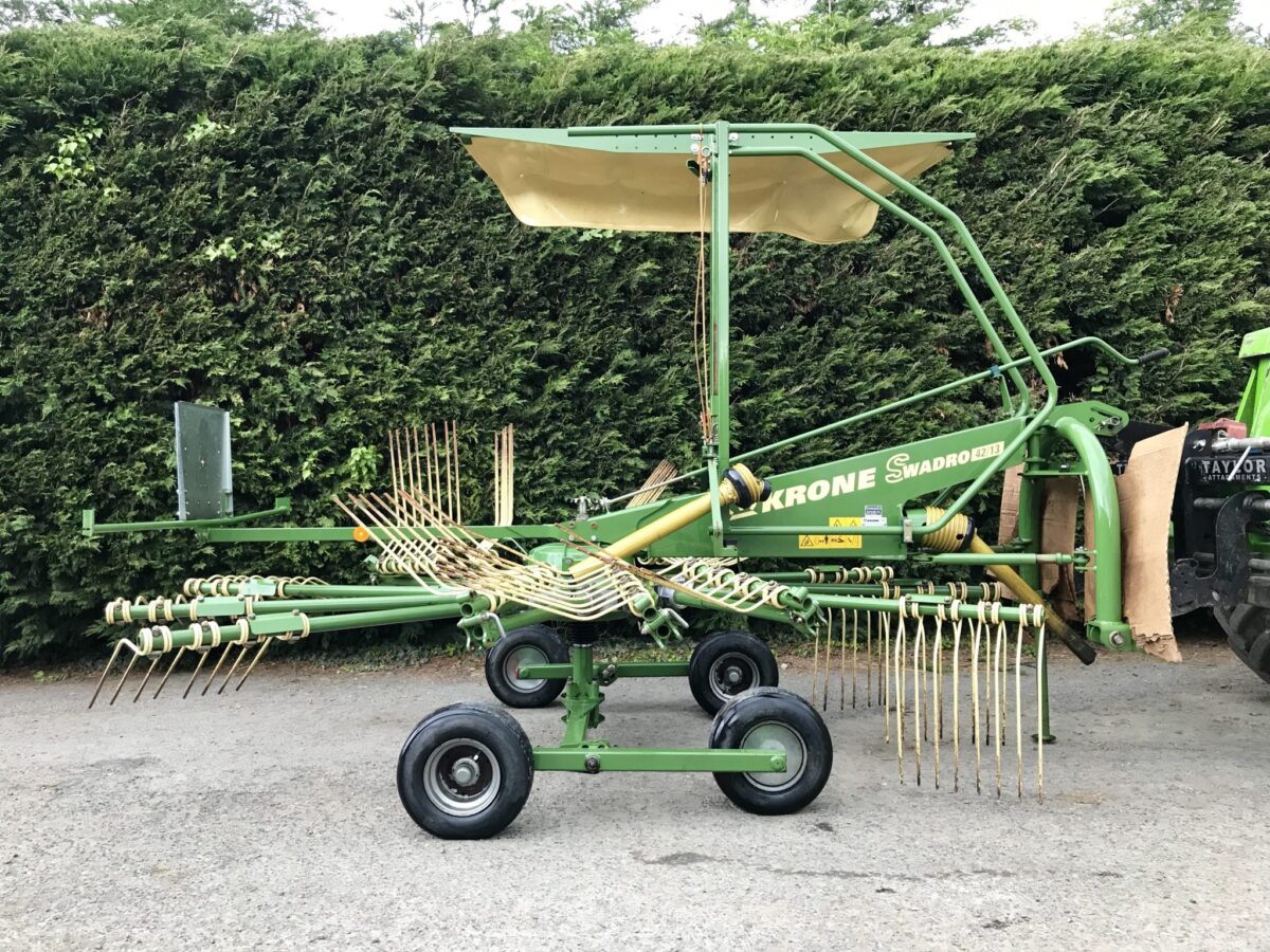 Krone Swadro 42/13 single rotor rake - Pallisers of Hereford Ltd
