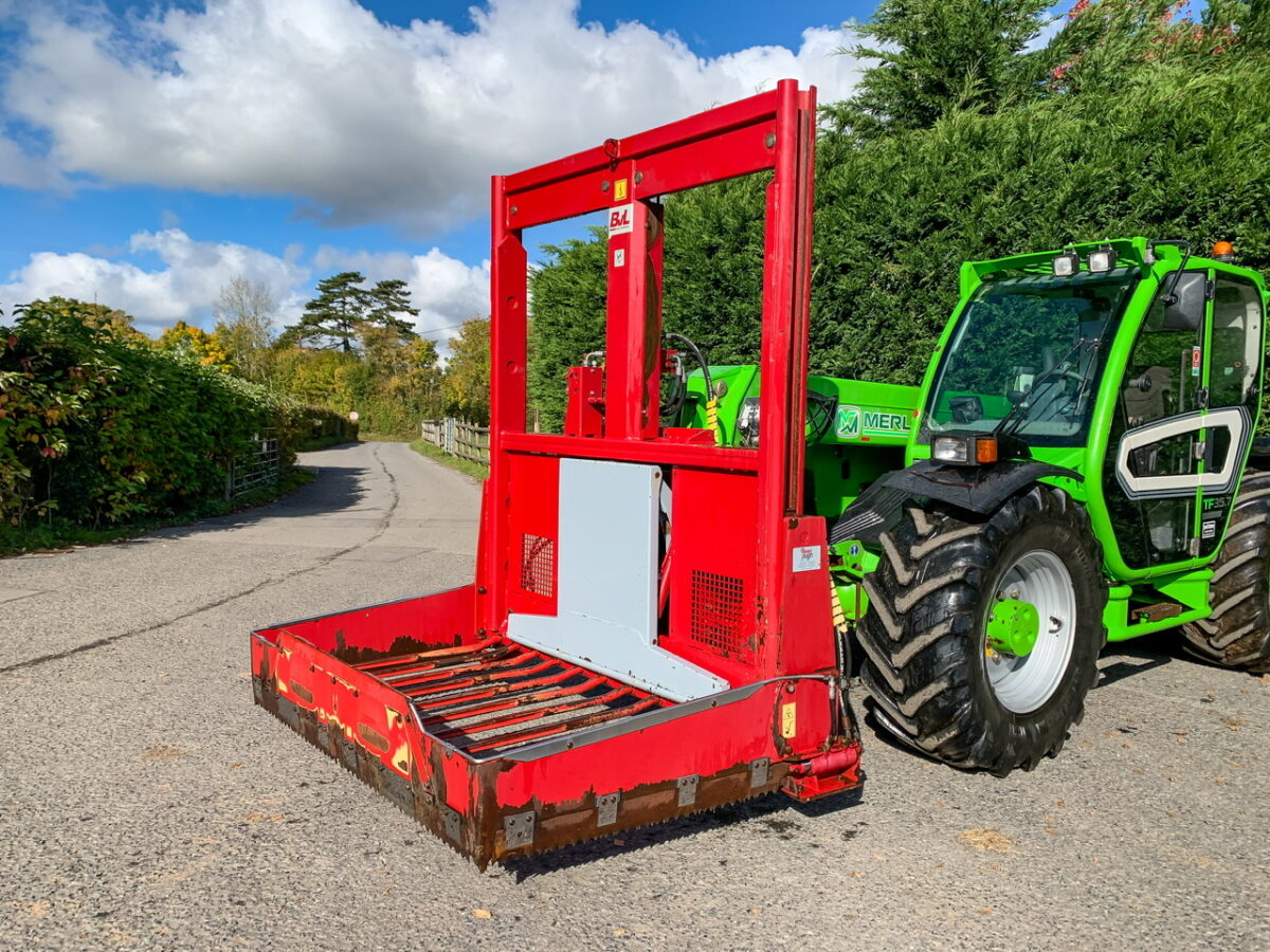 BvL Master 130 silage block cutter - Pallisers of Hereford Ltd