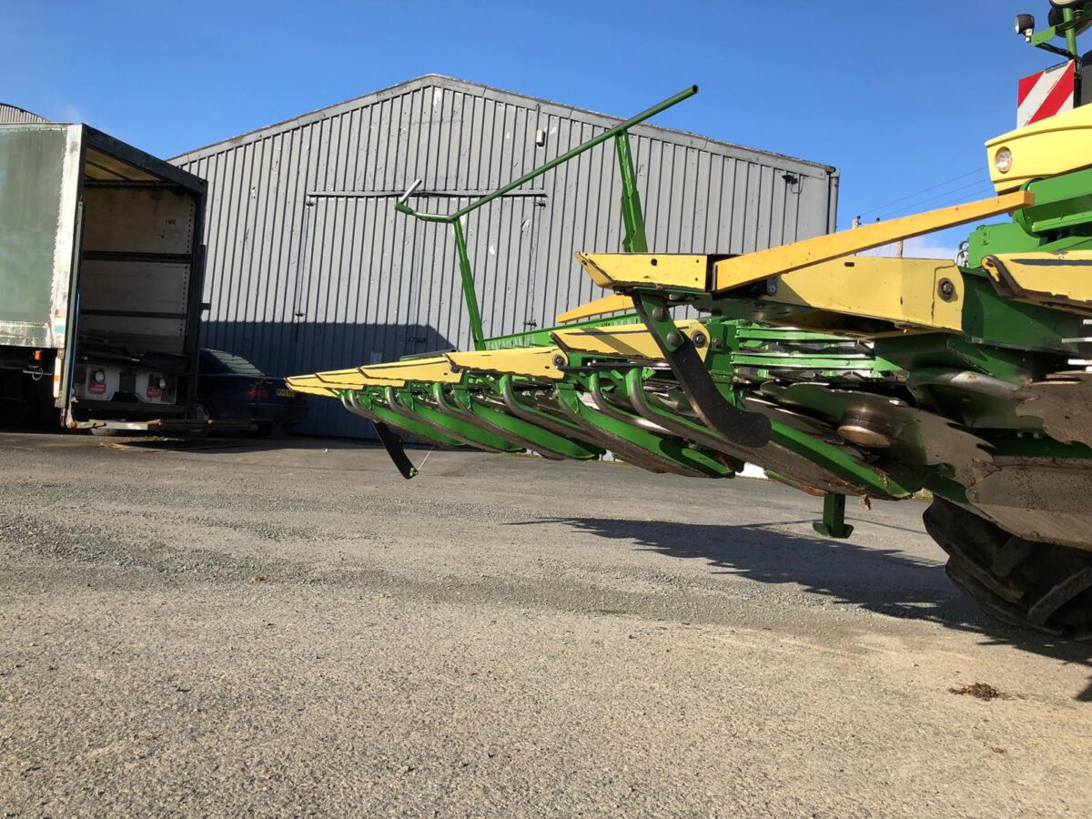 Krone XCollect 900-3 maize header - Pallisers of Hereford Ltd
