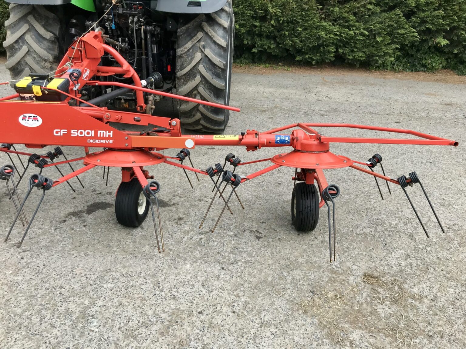 Kuhn GF 5001 MH - 4 rotor tedder - Pallisers of Hereford Ltd