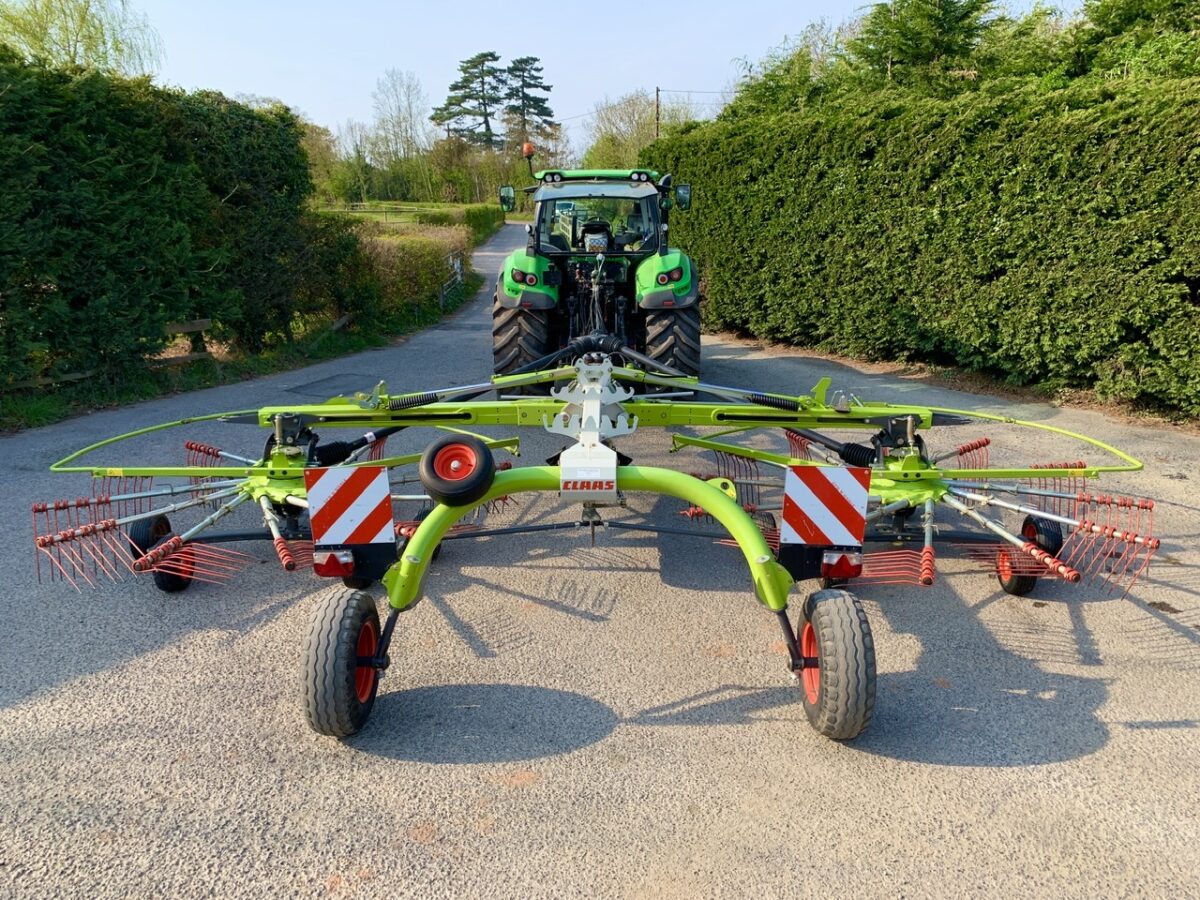 Claas Liner 2800 double rotor rake - Pallisers of Hereford Ltd