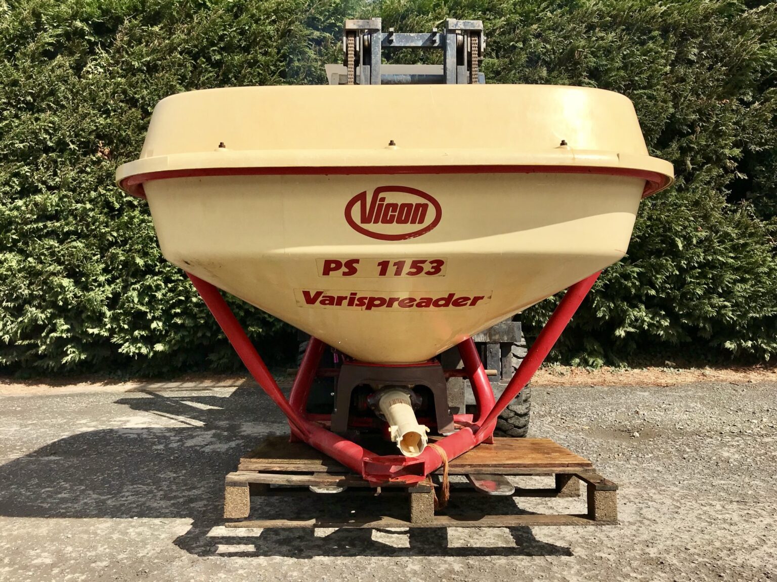 Vicon PS 1153 Varispreader - Pallisers of Hereford Ltd