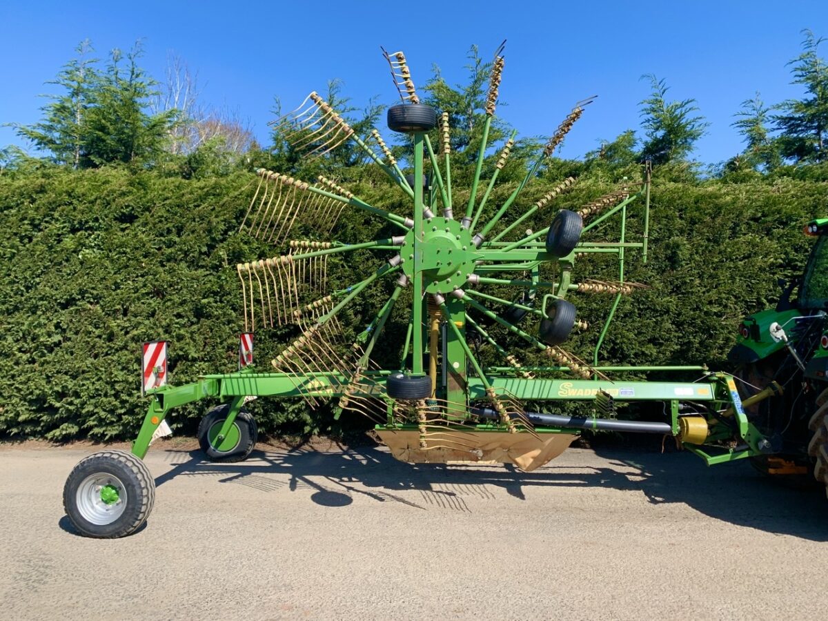 Krone Swadro 900 double rotor rake - Pallisers of Hereford Ltd
