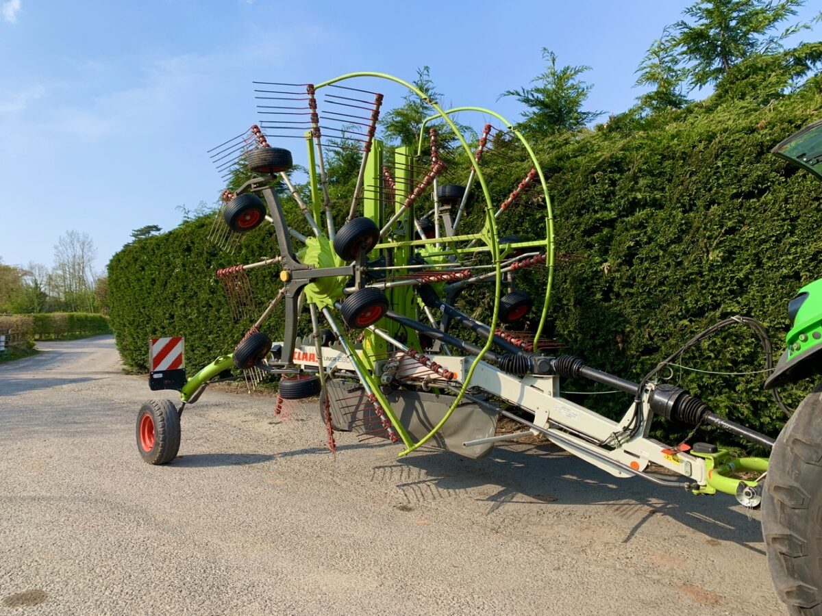 Claas Liner 2800 double rotor rake - Pallisers of Hereford Ltd