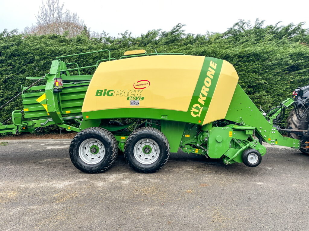 Krone Big Pack 890 XC High Speed big square baler - Pallisers of ...