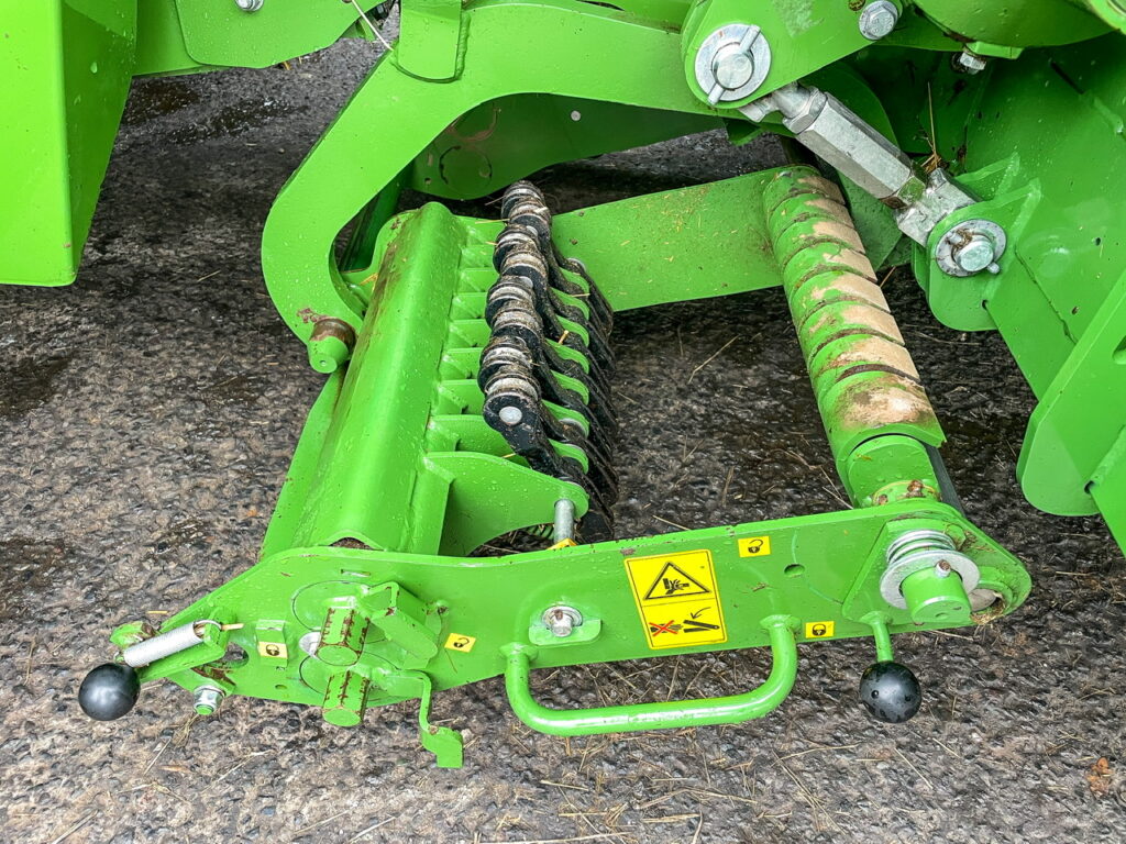 Krone Big Pack 890 XC High Speed big square baler - Pallisers of ...